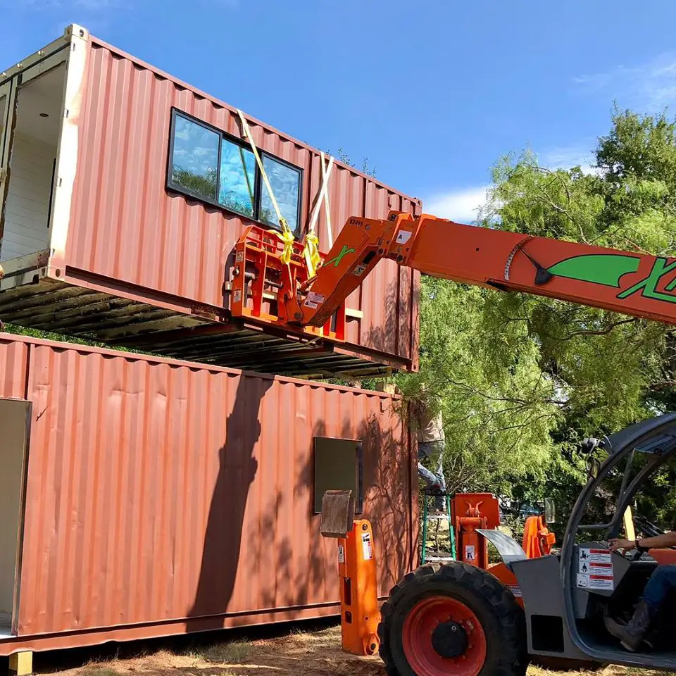 “The Oaks” Helm Container Home by Cargohome