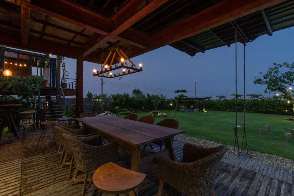 Breezy Shipping Container House is Wealthy in Glass and Greenery ...