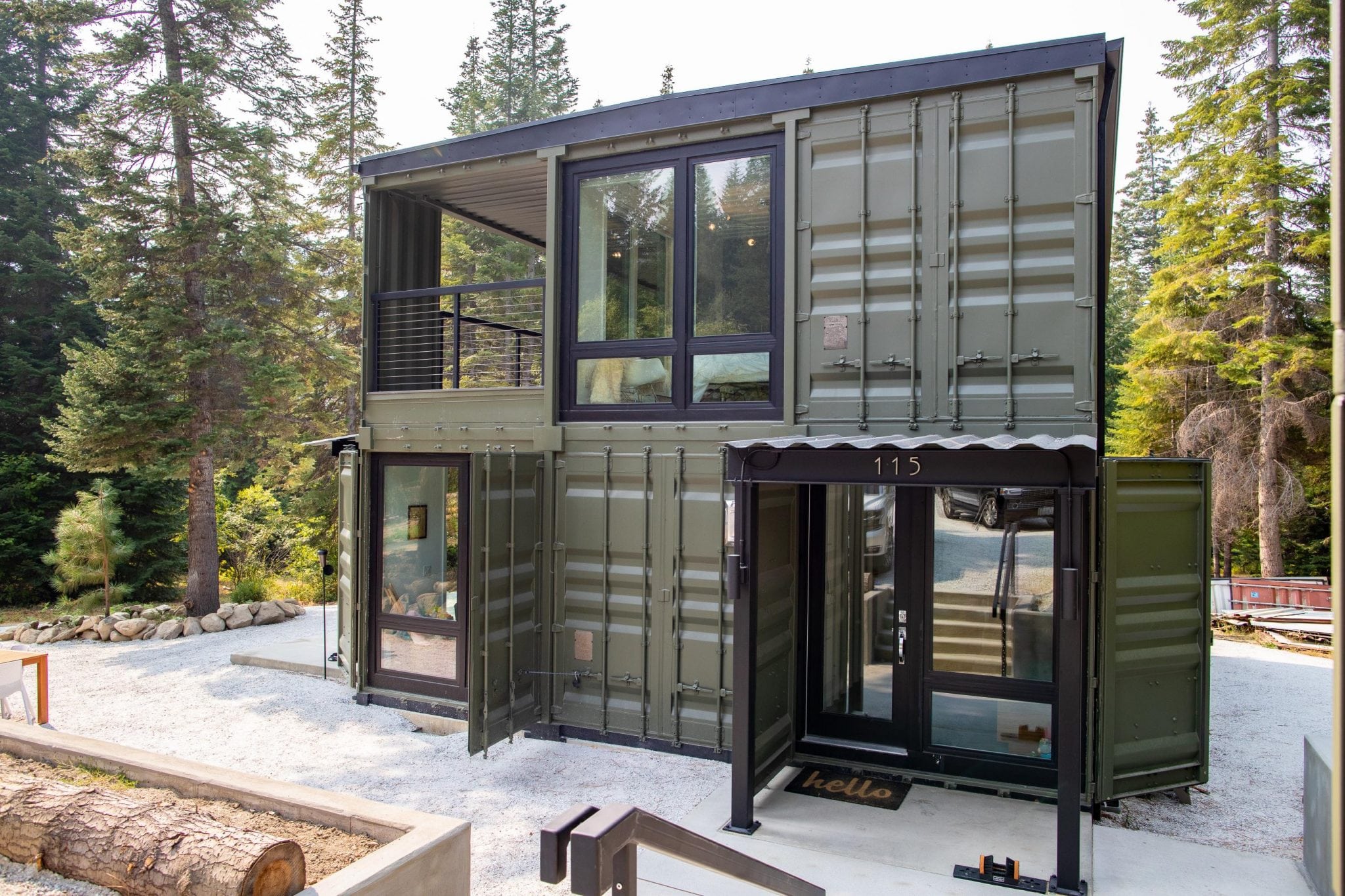 Cascadia Container Residence - USA