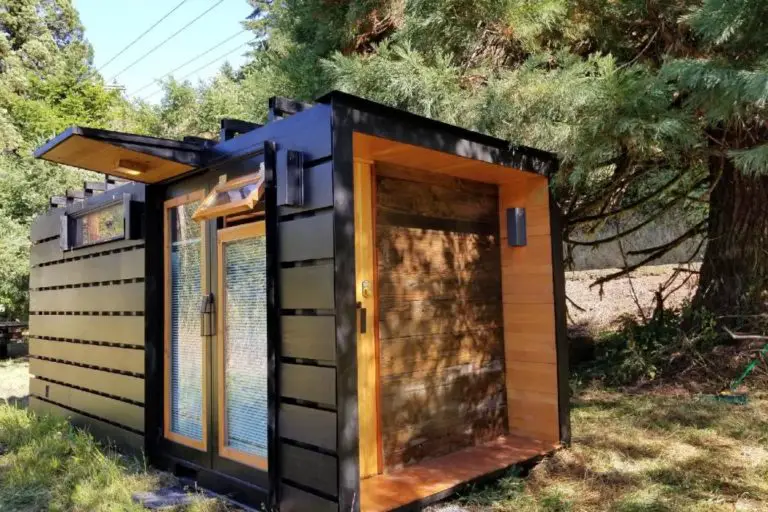 Shipping container turned into compact tiny house for two Shipping container turned into compact tiny house for two