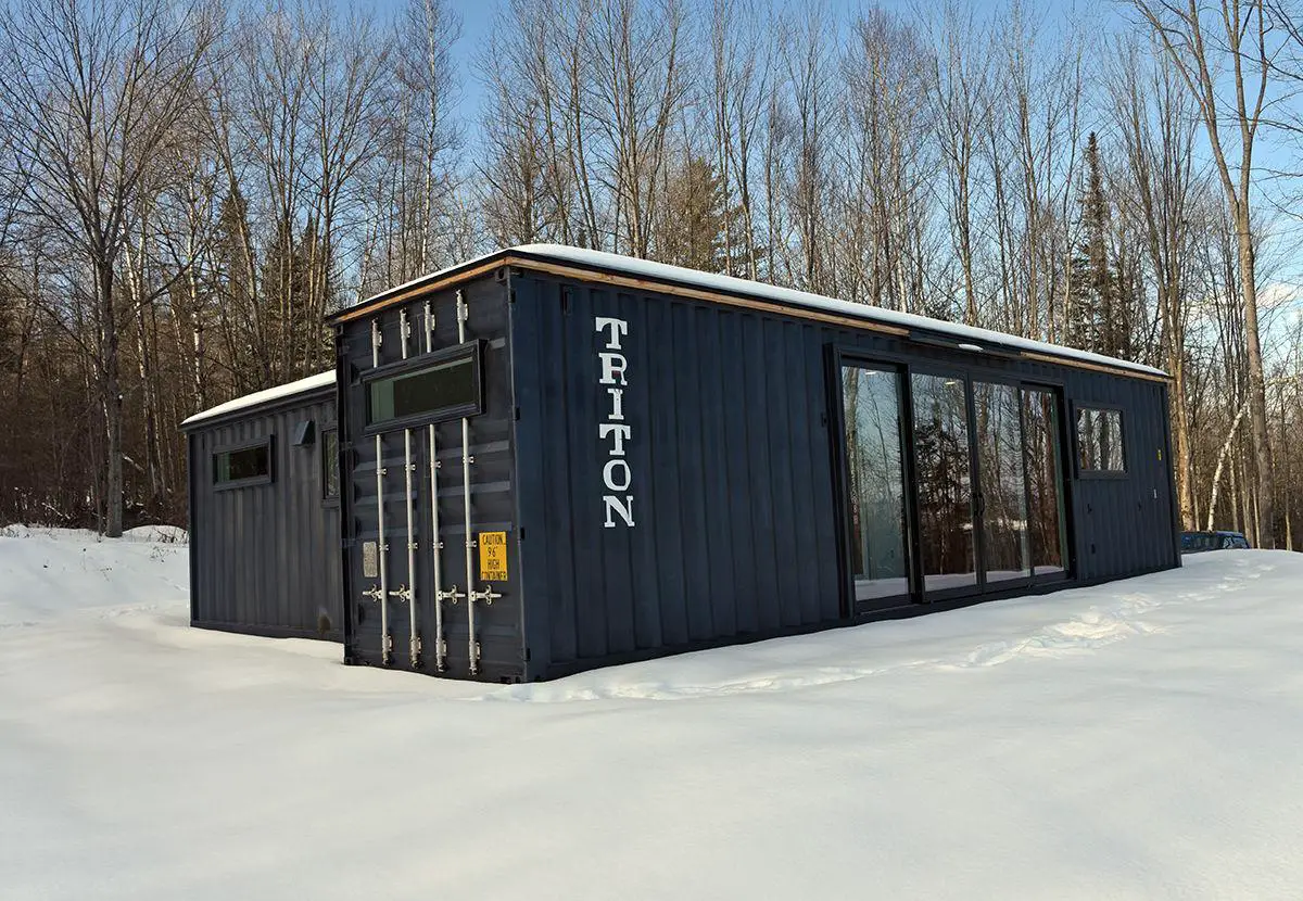 The Small But Chic Container Home - USA