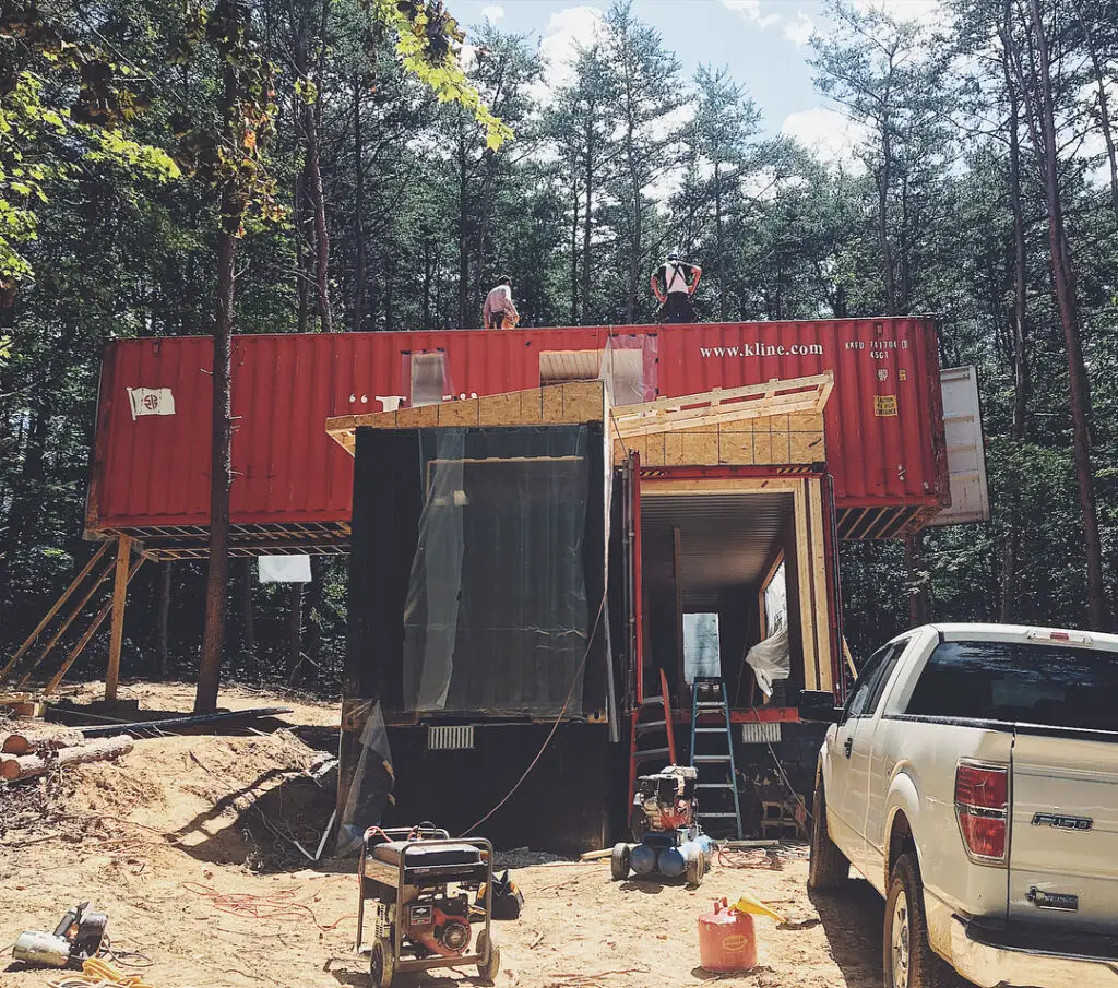 The Box Hop Cabin - USA