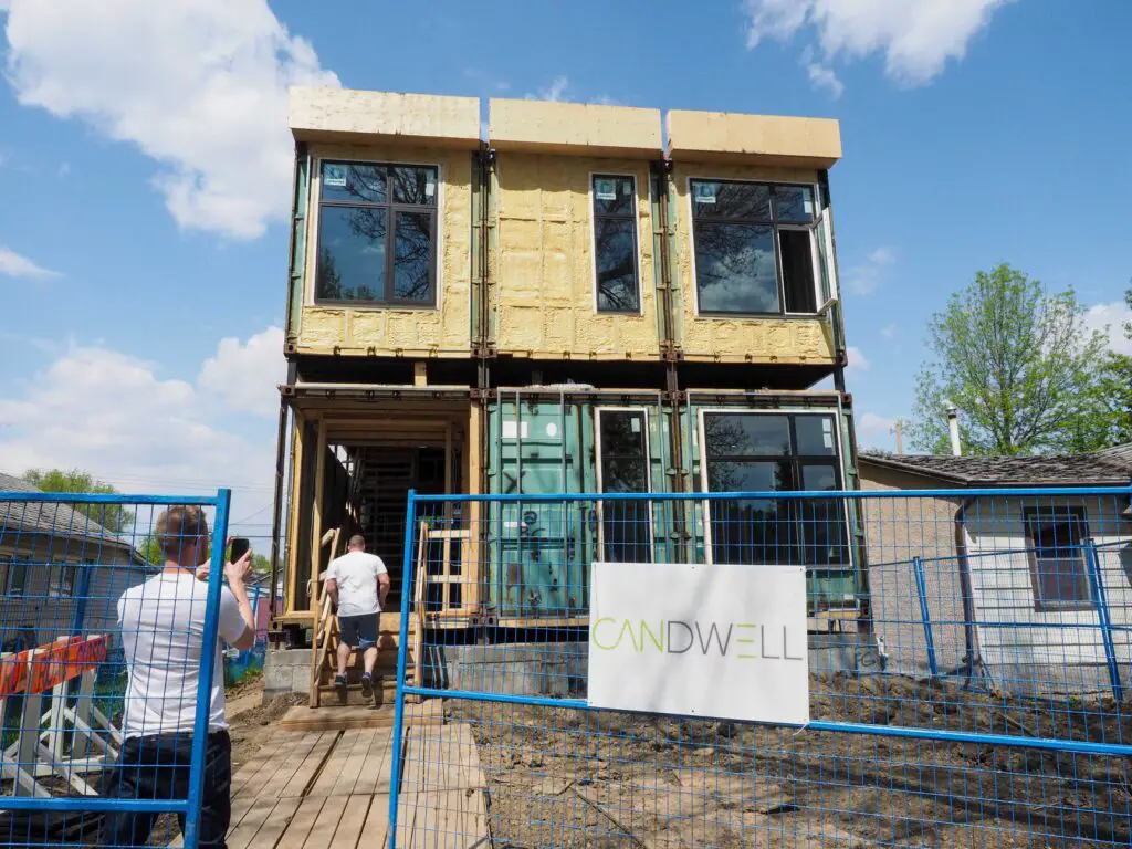 In Canada, the House Made of Shipping Containers is of Interest