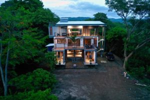 Absolutely Gorgeous Eco Friendly Container Home - Costa Rica | Living ...