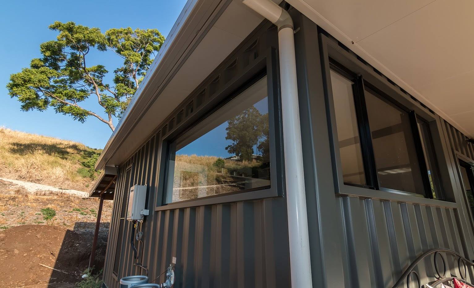 Hillside Container House - Australia