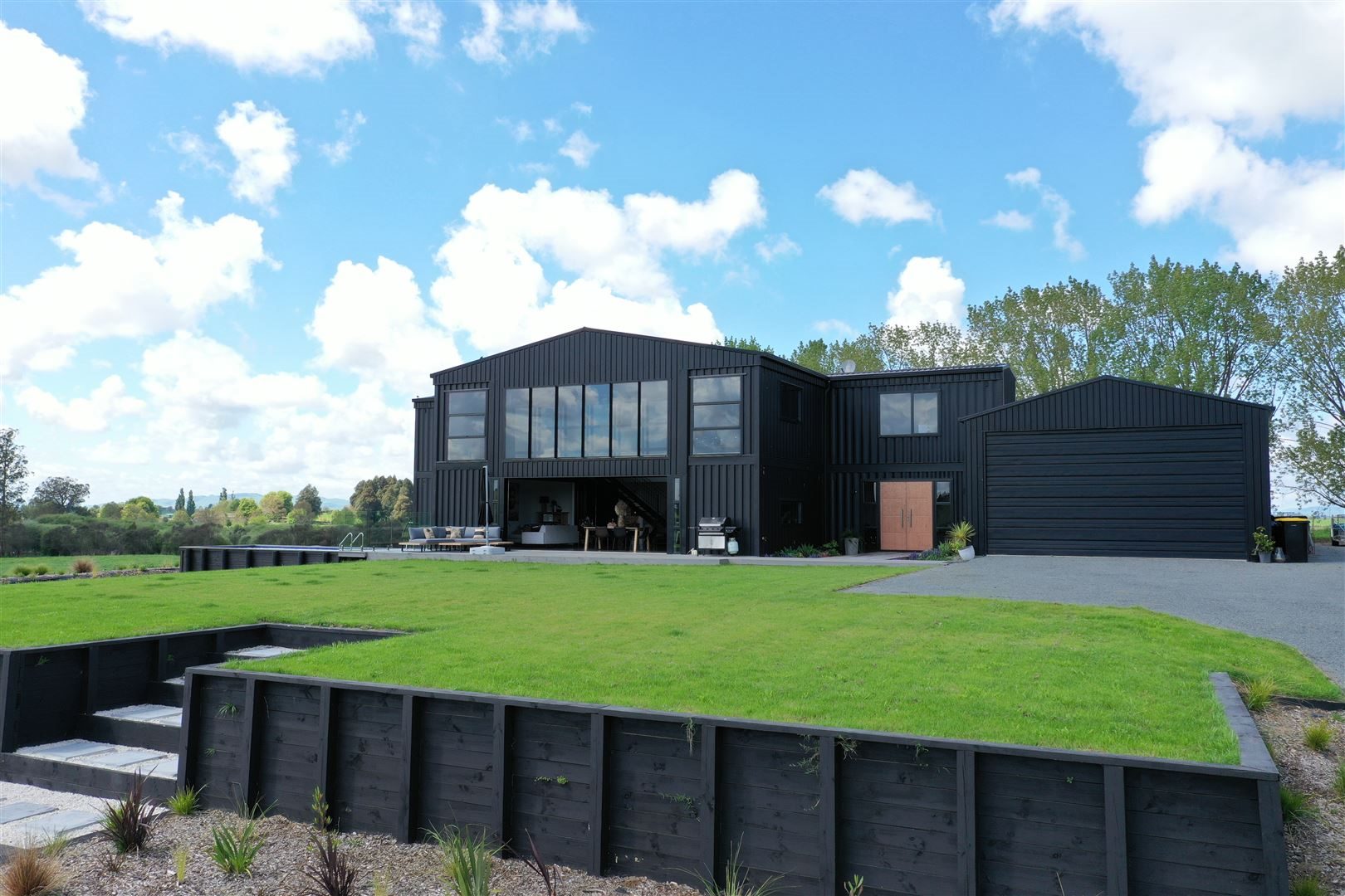 Ohaupo Container House Made Out of Twelve Shipping Containers - New ...