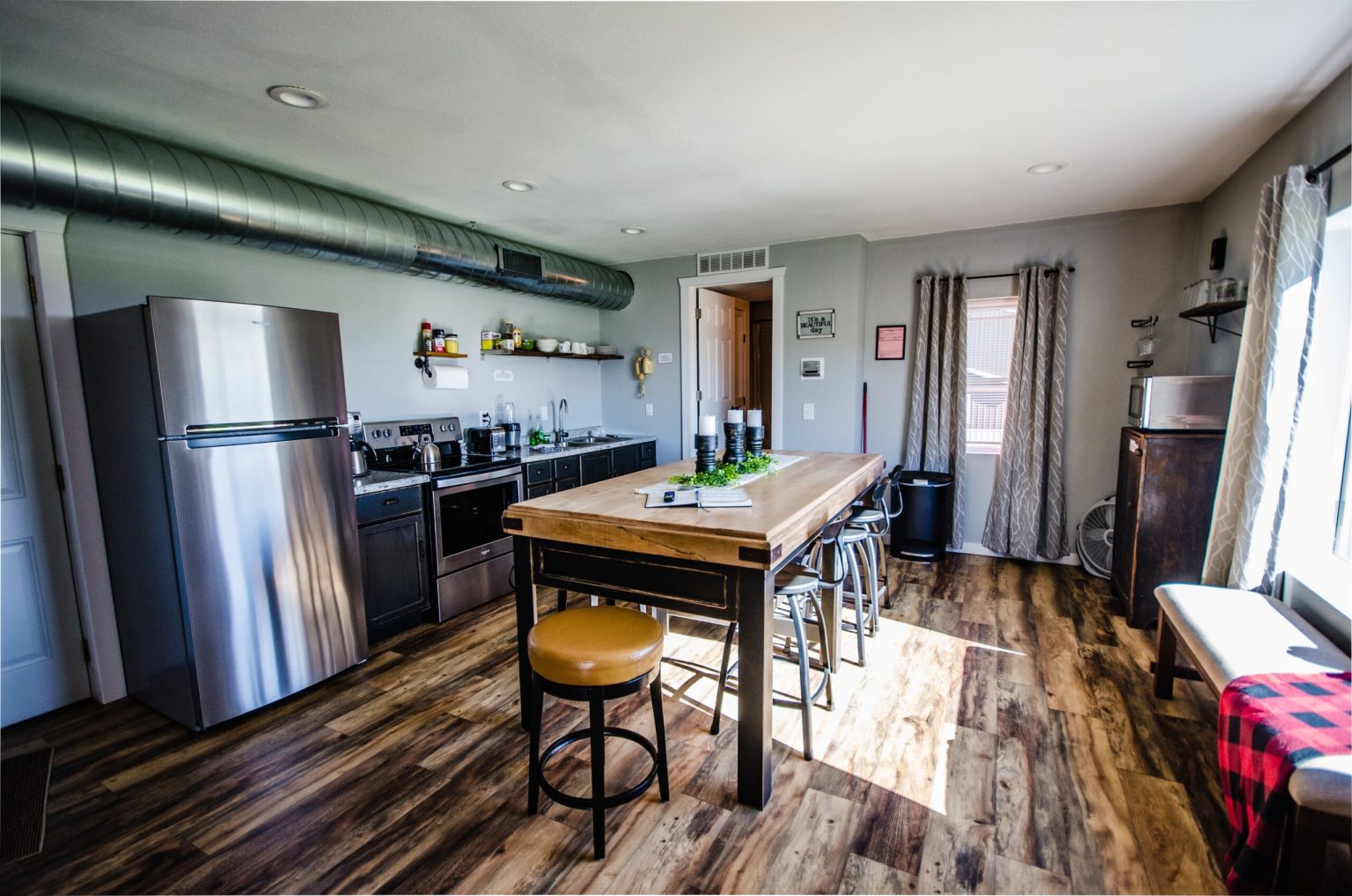 Converted Shipping Containers in to a Beautiful Living Space - USA