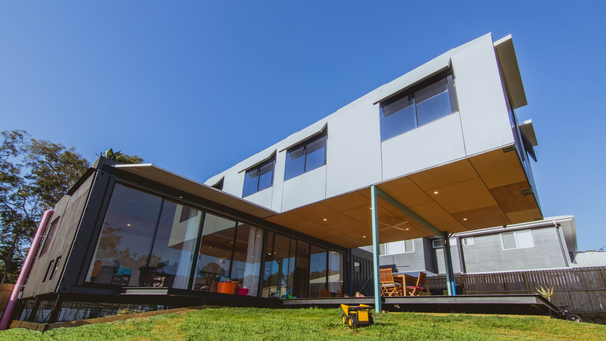 Oxley Container House from Australia