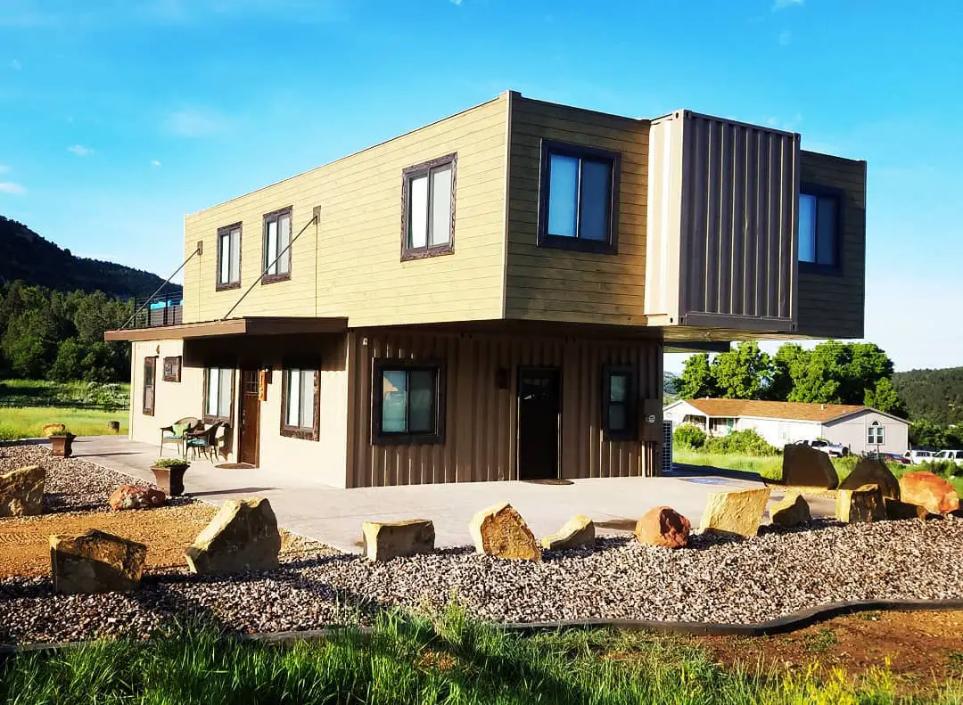 Ultramodern Shipping Container House in Utah