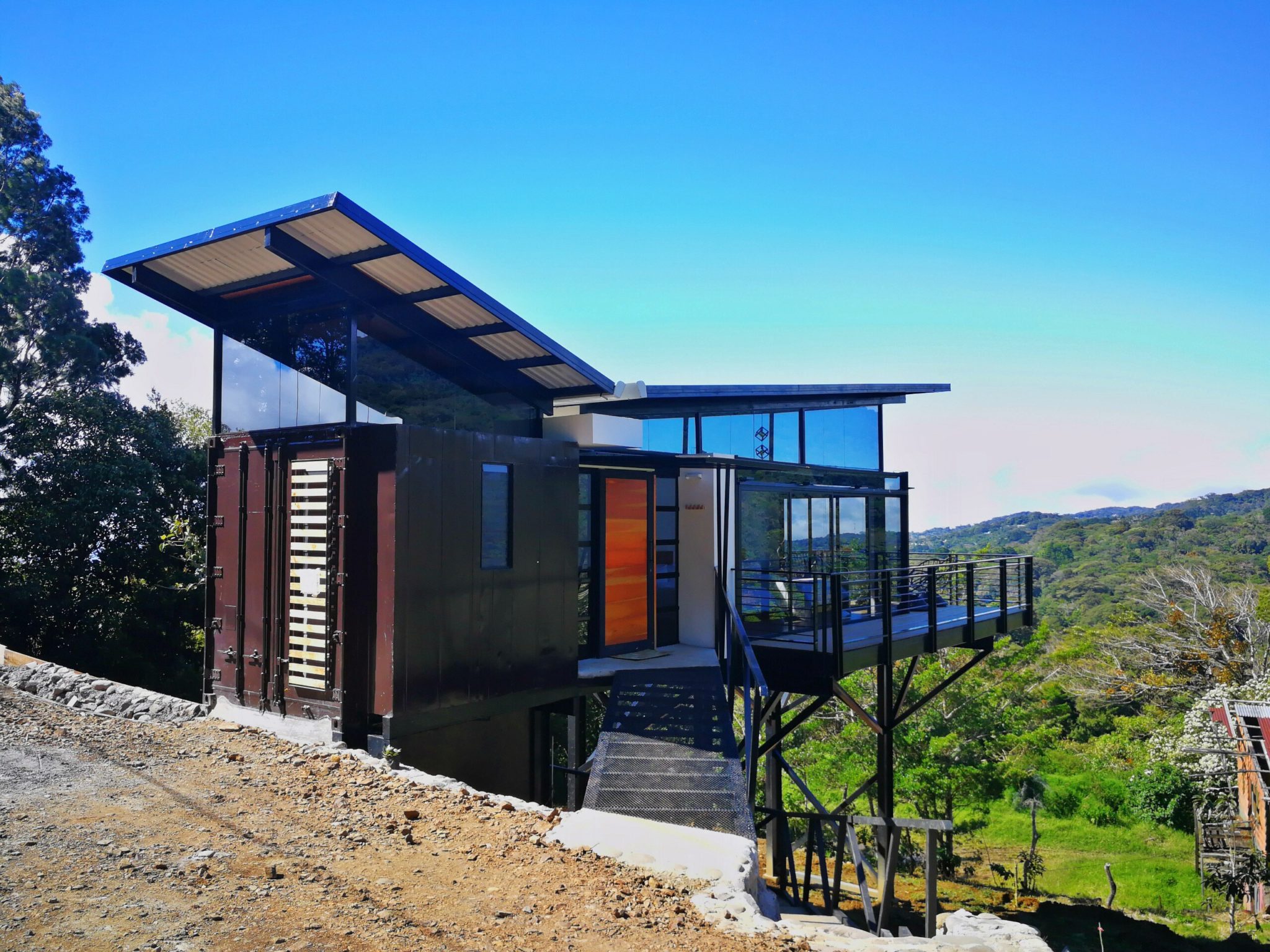 Magnificent View Kapetsowa Container Loft from Costa Rica