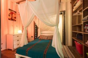 Villa Amor - Eco Chic Container Home in the Jungle