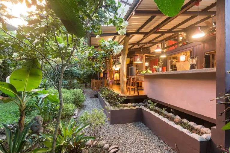 Villa Amor - Eco Chic Container Home in the Jungle