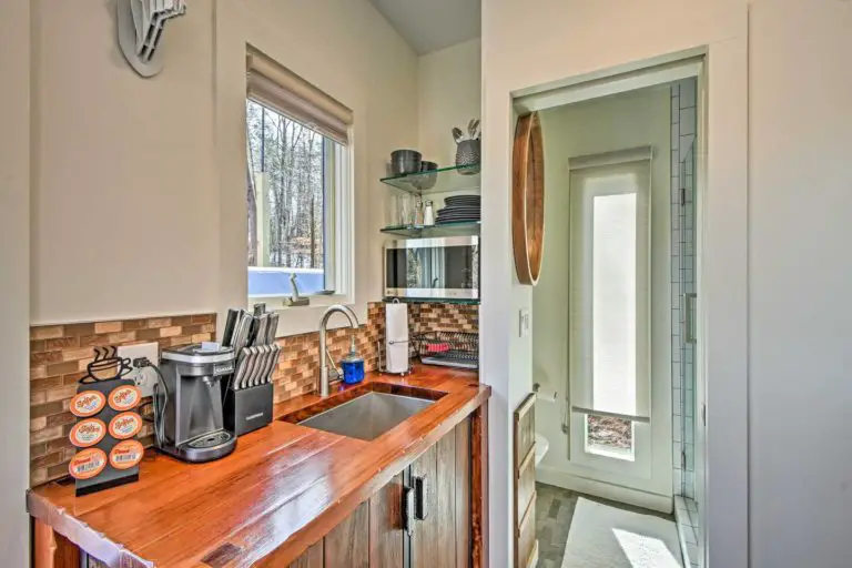 Amazing Cozy Container Home from Blue Ridge