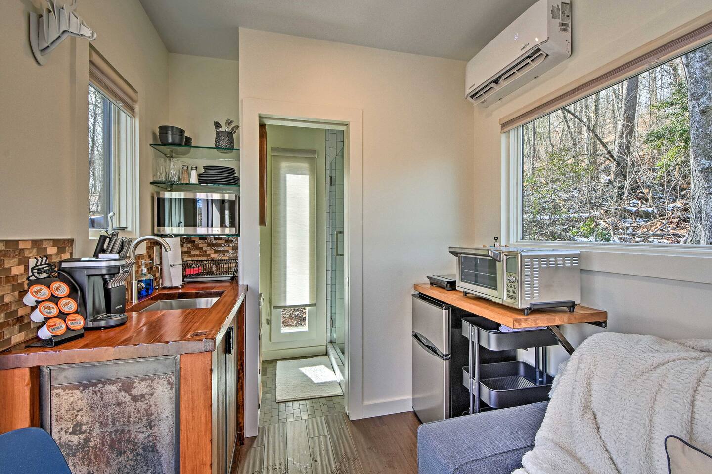 Amazing Cozy Container Home from Blue Ridge