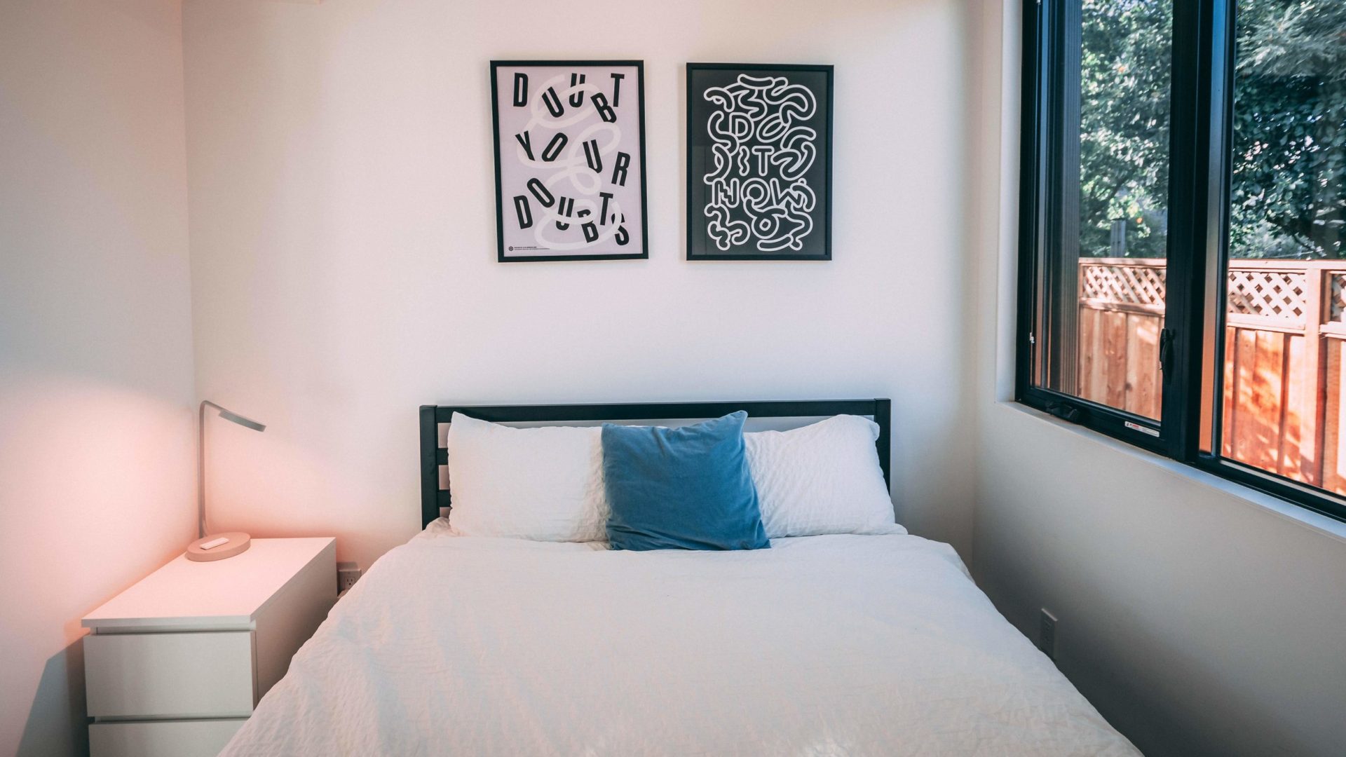 Menlo Park Container House from California