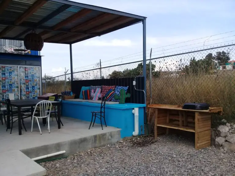 Amazing Views Container House from Mexico