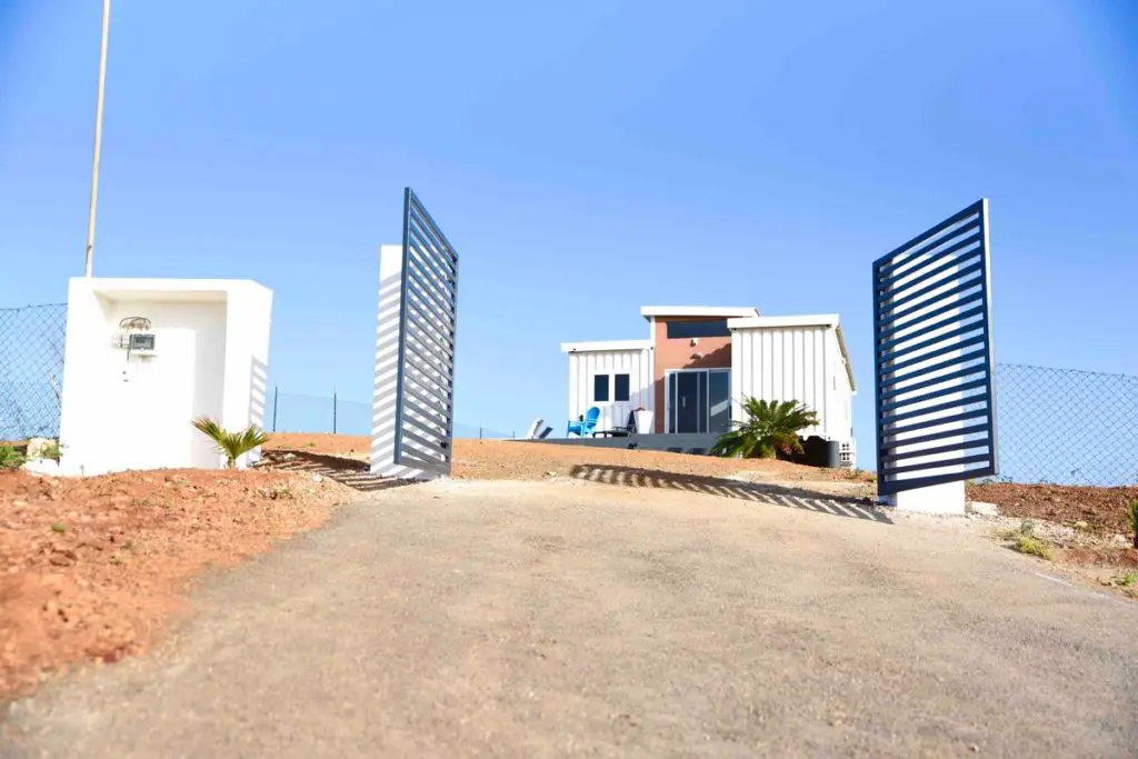 Container House with Amazing 360° Views from the Top of the Mountain