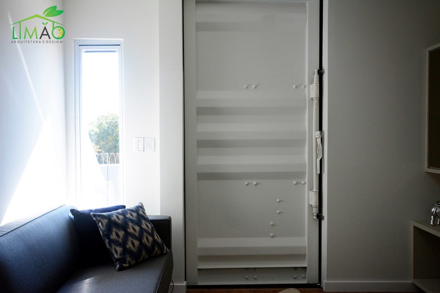 Cool! Valley Container House from Brazil