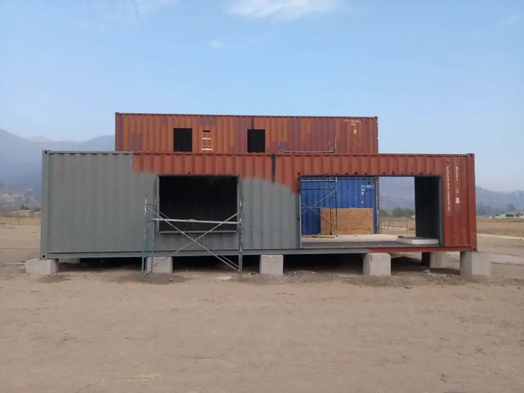 Impressive Interior Triangular Style Container House