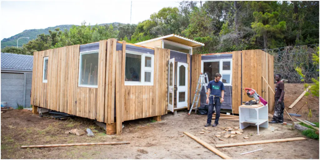 Low Budget Container House from South Africa