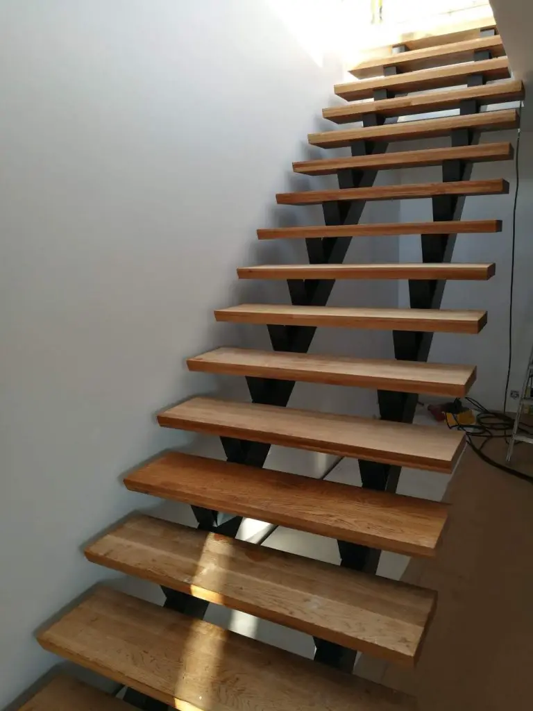 Extraordinary Shipping Container House Located in Sweden - Living in a ...