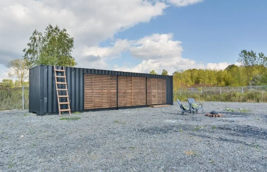 Shipping Container Converted into an Ecological Loft