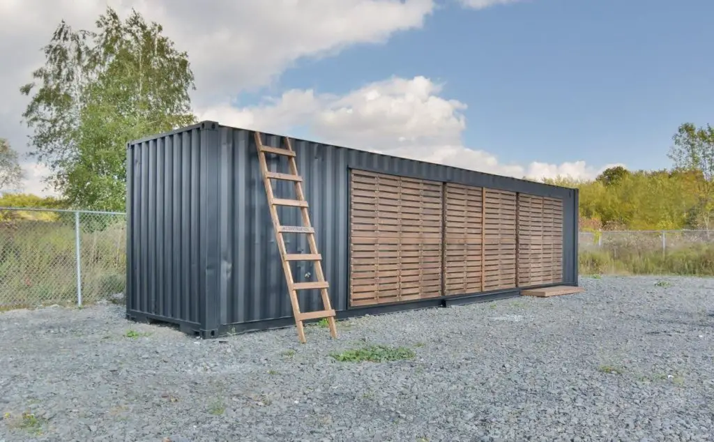 Shipping Container Converted into an Ecological Loft