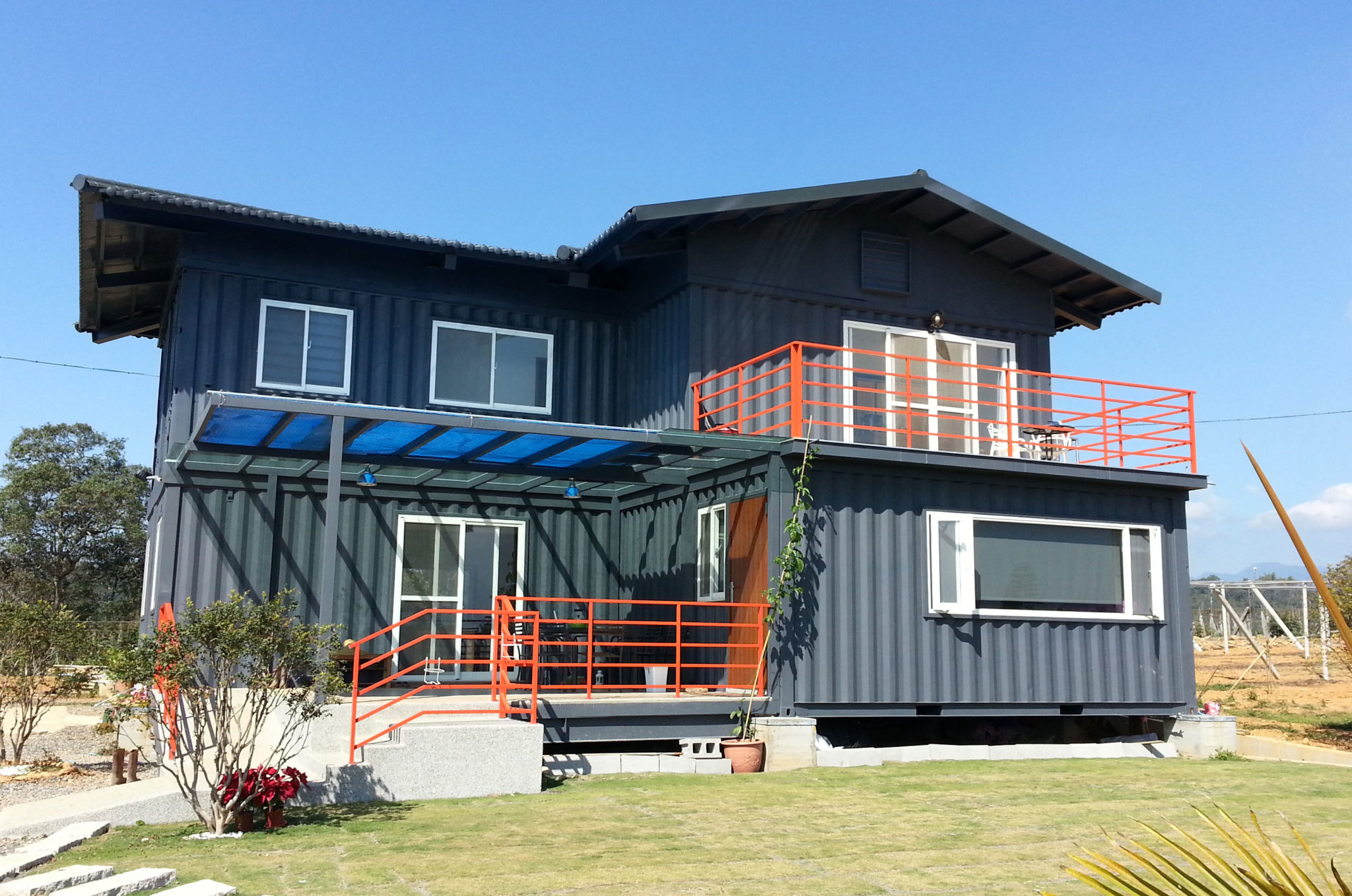 Two Storey Container House from Taiwan