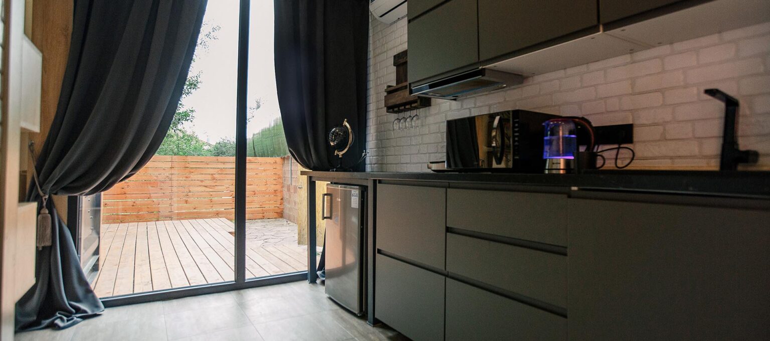 Container House Developed with European Designers and Military Engineers