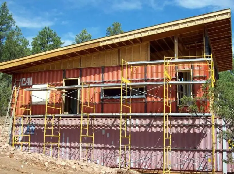 Hybrid Container House made with 5 Shipping Containers in Arizona