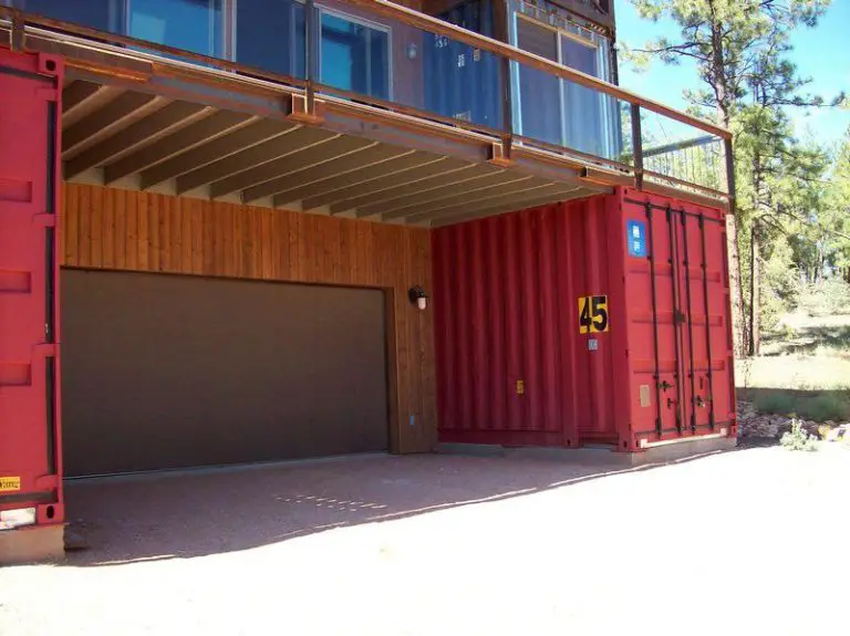 Hybrid Container House made with 5 Shipping Containers in Arizona