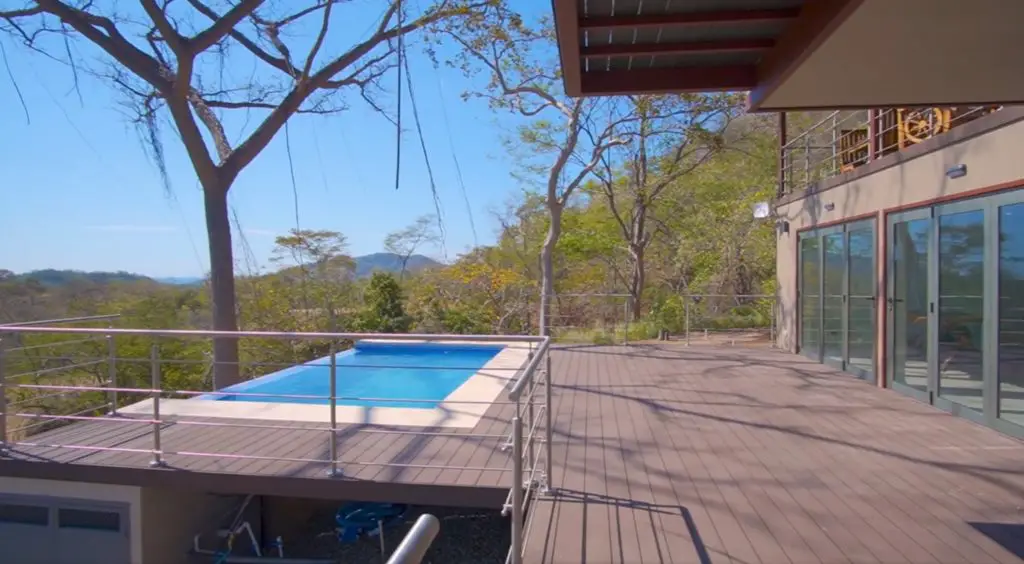 Unique Container House in the Middle of Nature 'Casa Brisbane'