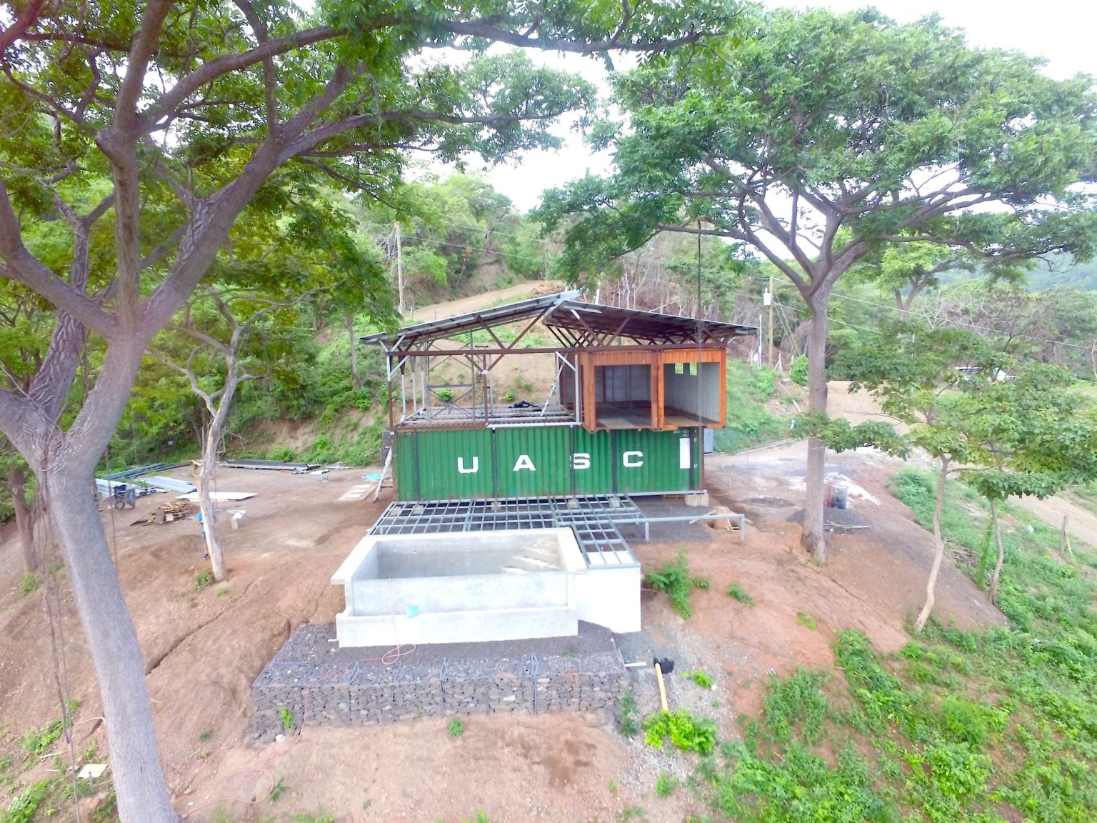 Unique Container House in the Middle of Nature 'Casa Brisbane'