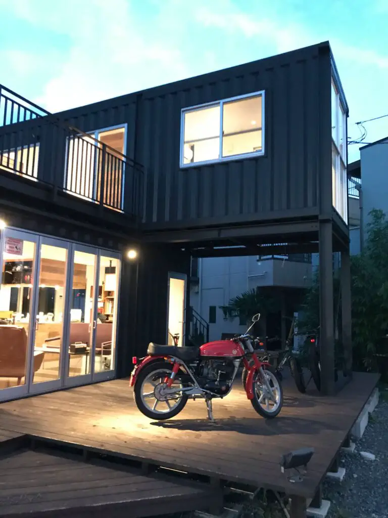 Japan's First Container House - Living in a Container