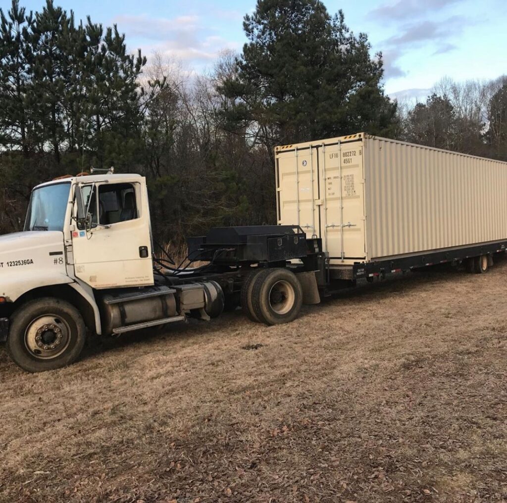 Stunning $340.000 White Container House in Atlanta