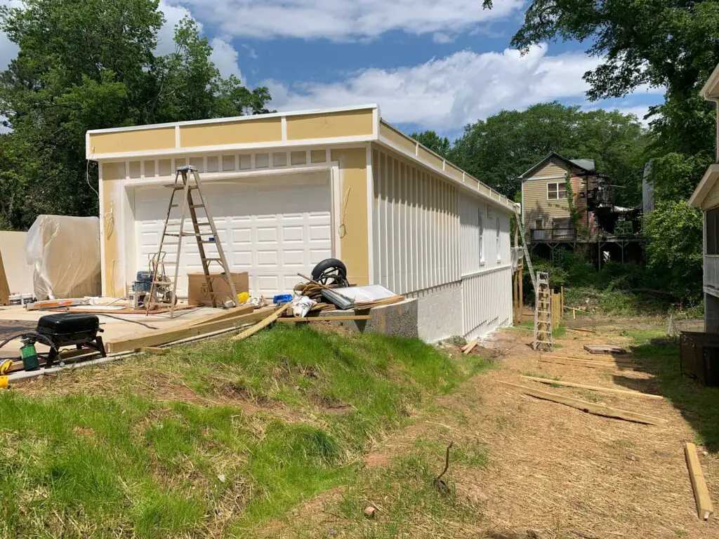 Stunning $340.000 White Container House in Atlanta