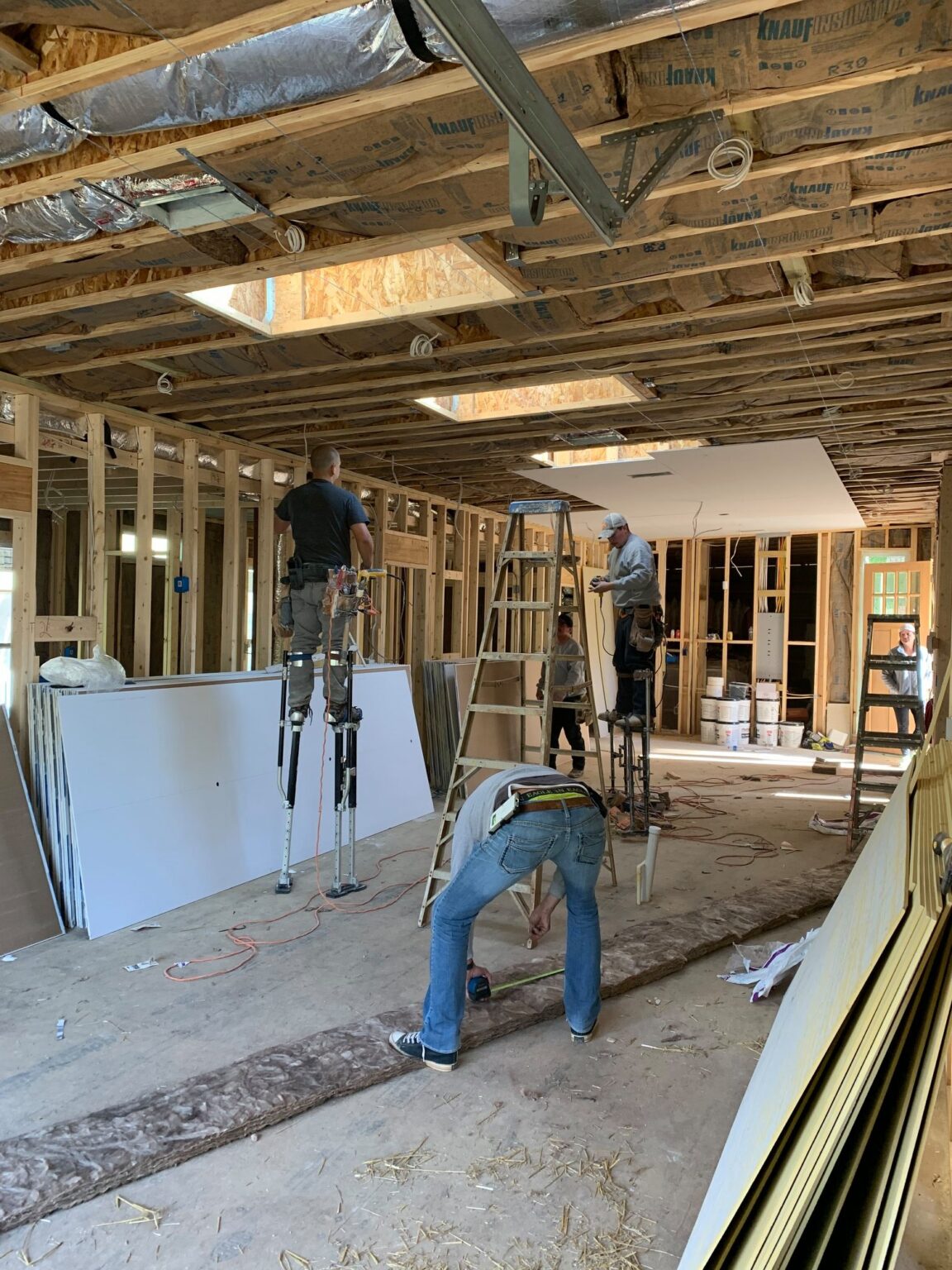 Stunning $340.000 White Container House in Atlanta