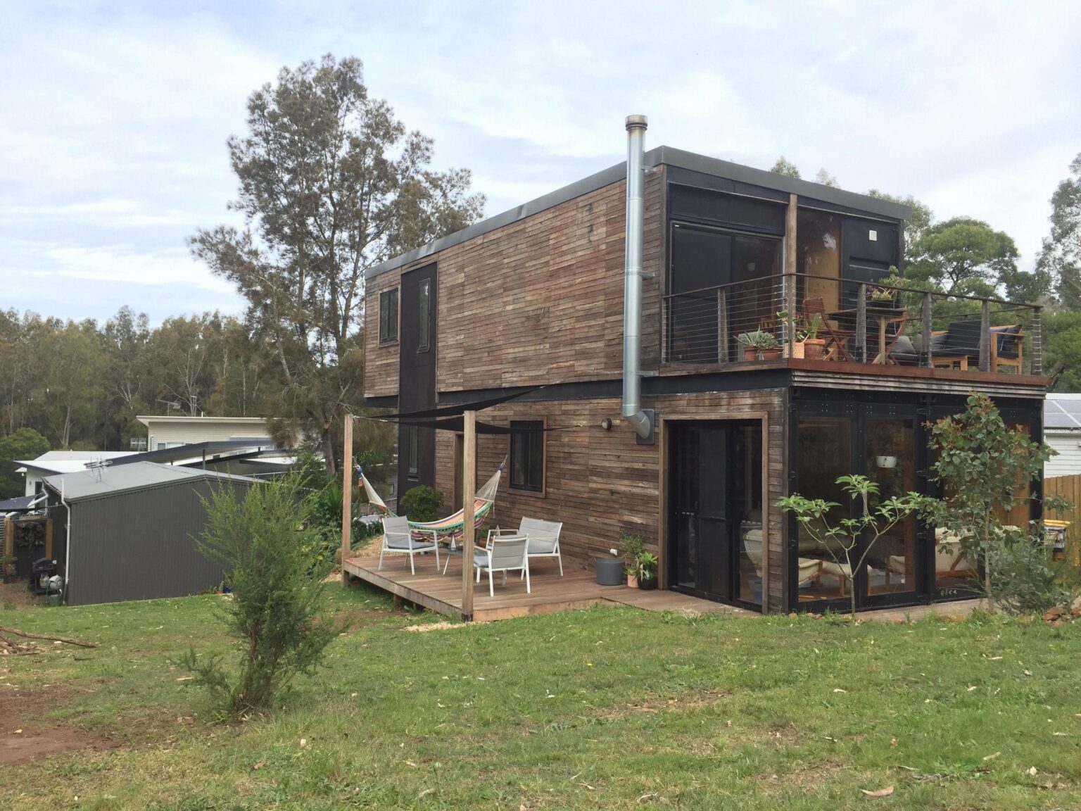 Man Built His Dream House Using 4 Shipping Containers for $150,000