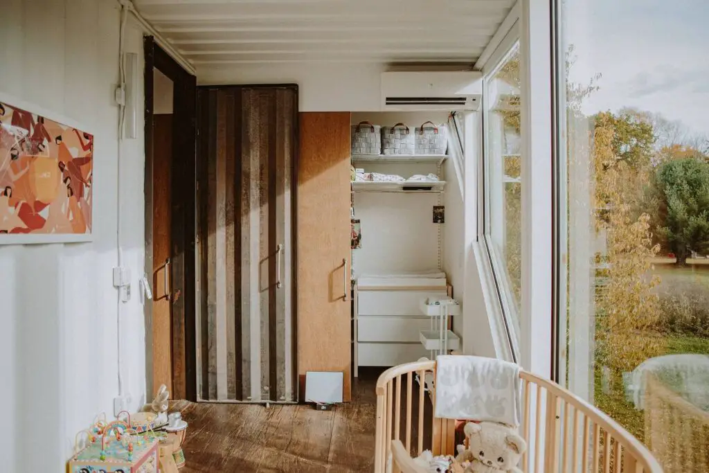 A New Approach to the Shipping Container Houses, C-HOME