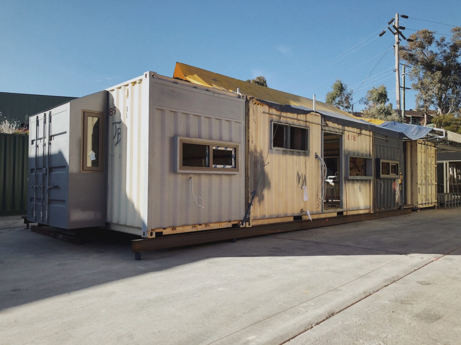 Another Shipping Container House by Stack Space