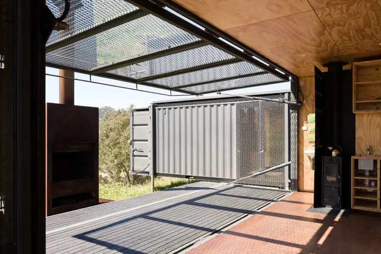A Container Home for Nature Lover in Australia
