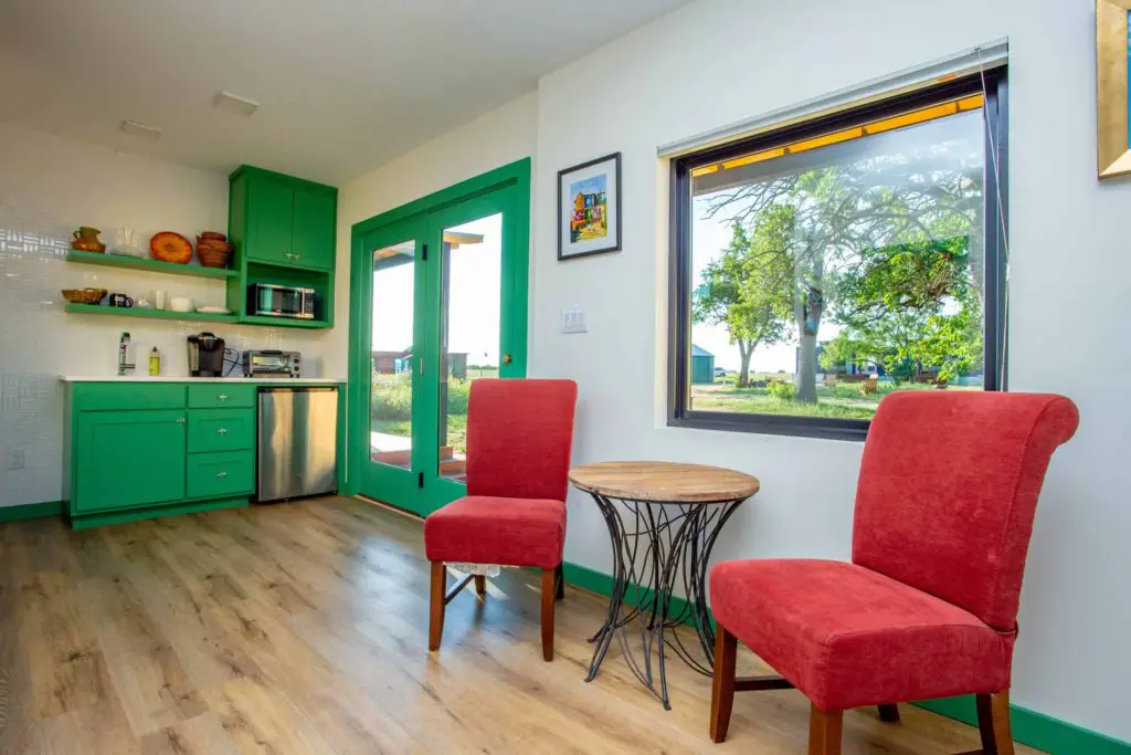 Holiday Complex Built with Containers in Texas