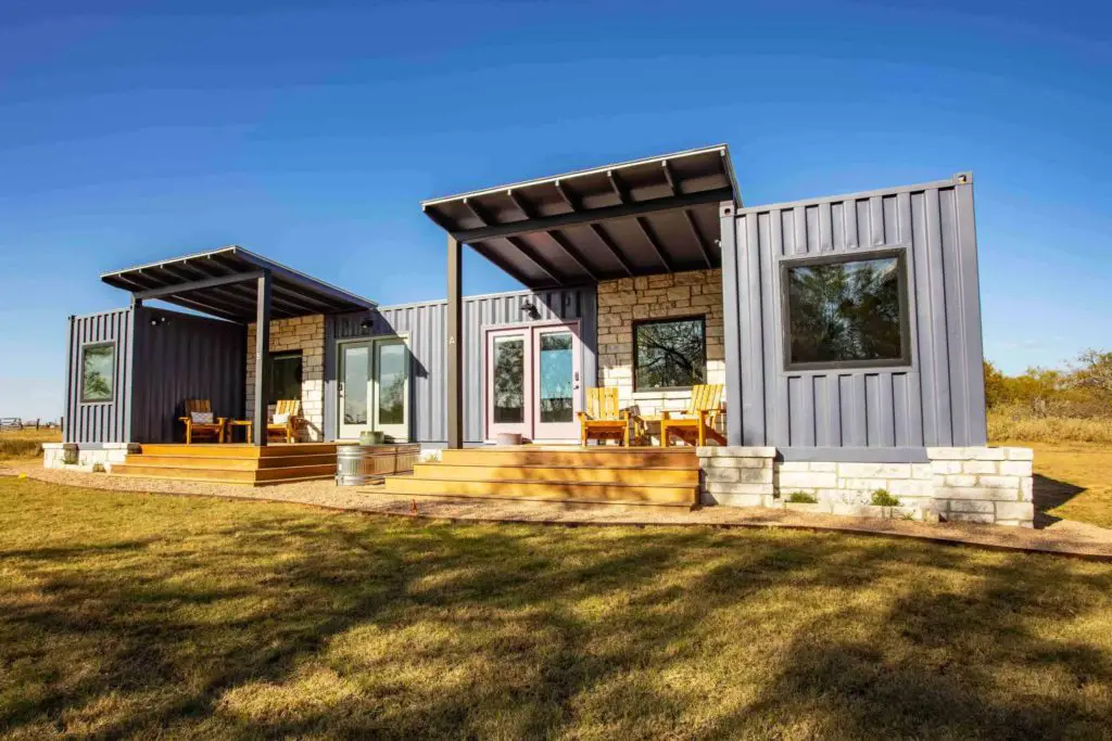 Holiday Complex Built with Containers in Texas