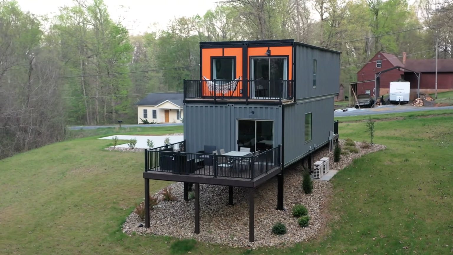 Ultra Modern Home made of 4 Containers - Living in a Container