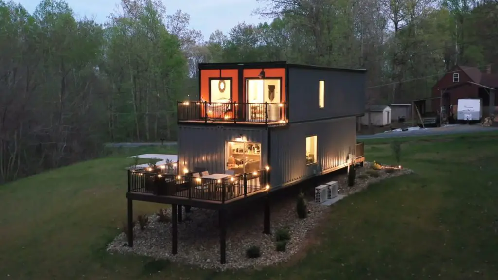 Ultra Modern Home made of 4 Containers