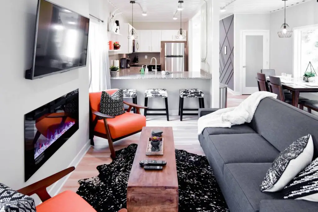 Ultra Modern Home made of 4 Containers