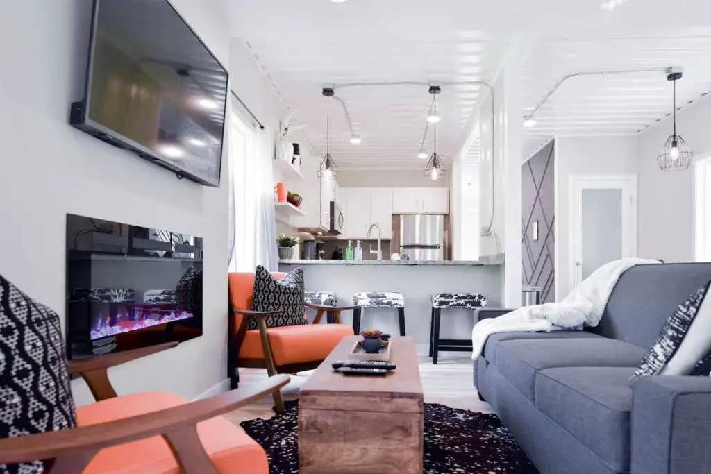 Ultra Modern Home made of 4 Containers