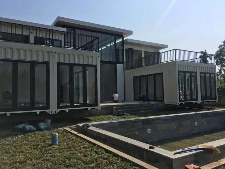 Luxurious Container Villa - Living in a Container