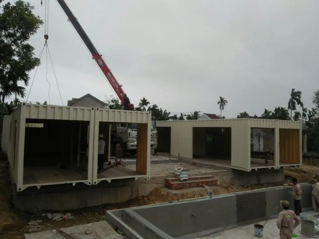 Luxurious Container Villa - Living in a Container