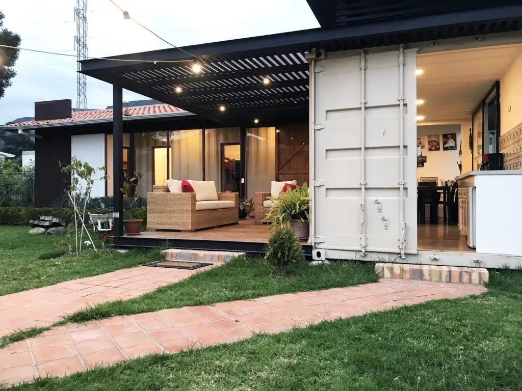 Amazing L Shaped Container Home